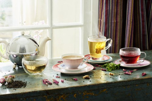 Deutscher Tee & Kräutertee Verband jüngstes BÖLW-Mitglied | Bund ...